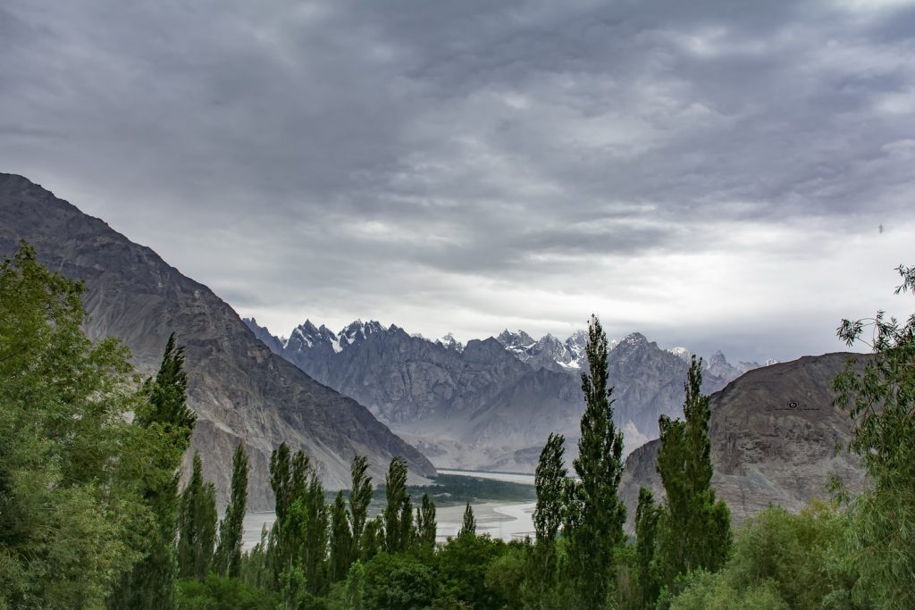 Explore Gilgit-Baltistan Pakistan Gilgit with Solo Tour Guides